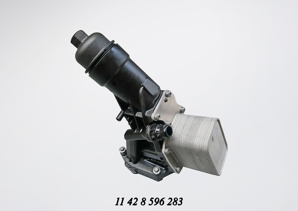 BMW F10 LCI Sedan 520d Engine: Oil Filter Housing - BMW 1 / 2 / 3 / 4 ...